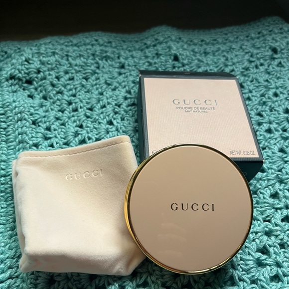 Gucci | Makeup | Gucci Gold Setting Powder Compact | Poshmark
